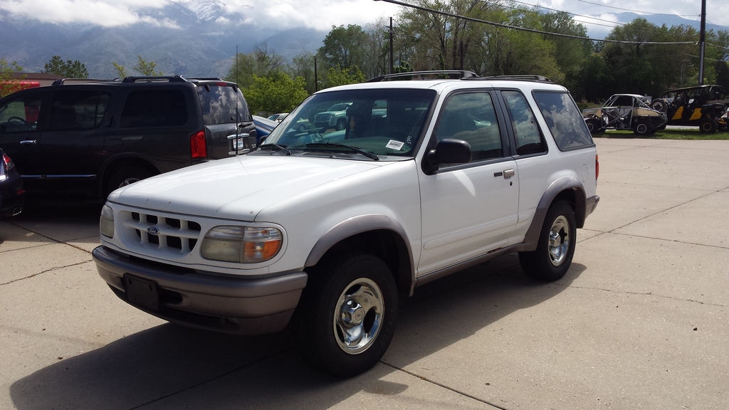 Auto Realm | Used 1997 White Ford Explorer For Sale In Clearfield, UT 84015